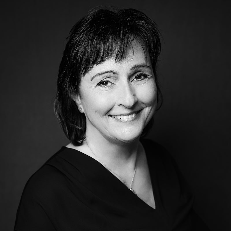 Meet the Team - Intuitive Edge | Streamlining the Contract Process